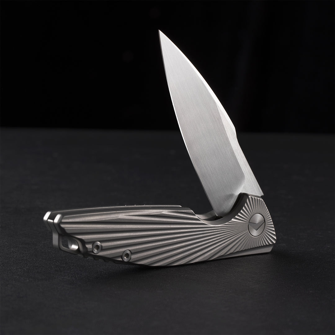 AURORA RAYS (FM23002-A) – Ferramonster